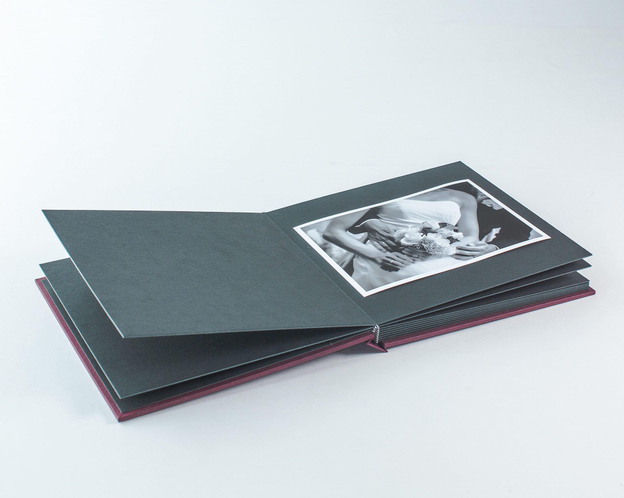 Tips Memilih Album Foto Agar Foto Tetap Awet - Susan Pro Official Blog